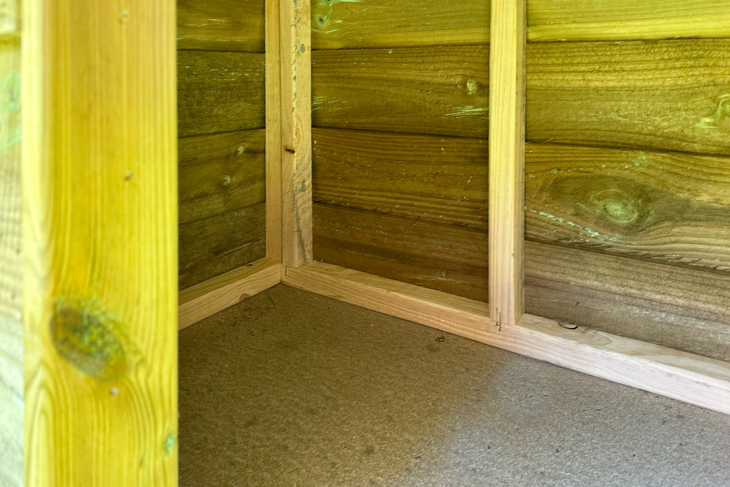 Timber Dog Kennel (Flat Roof) - SteelChief