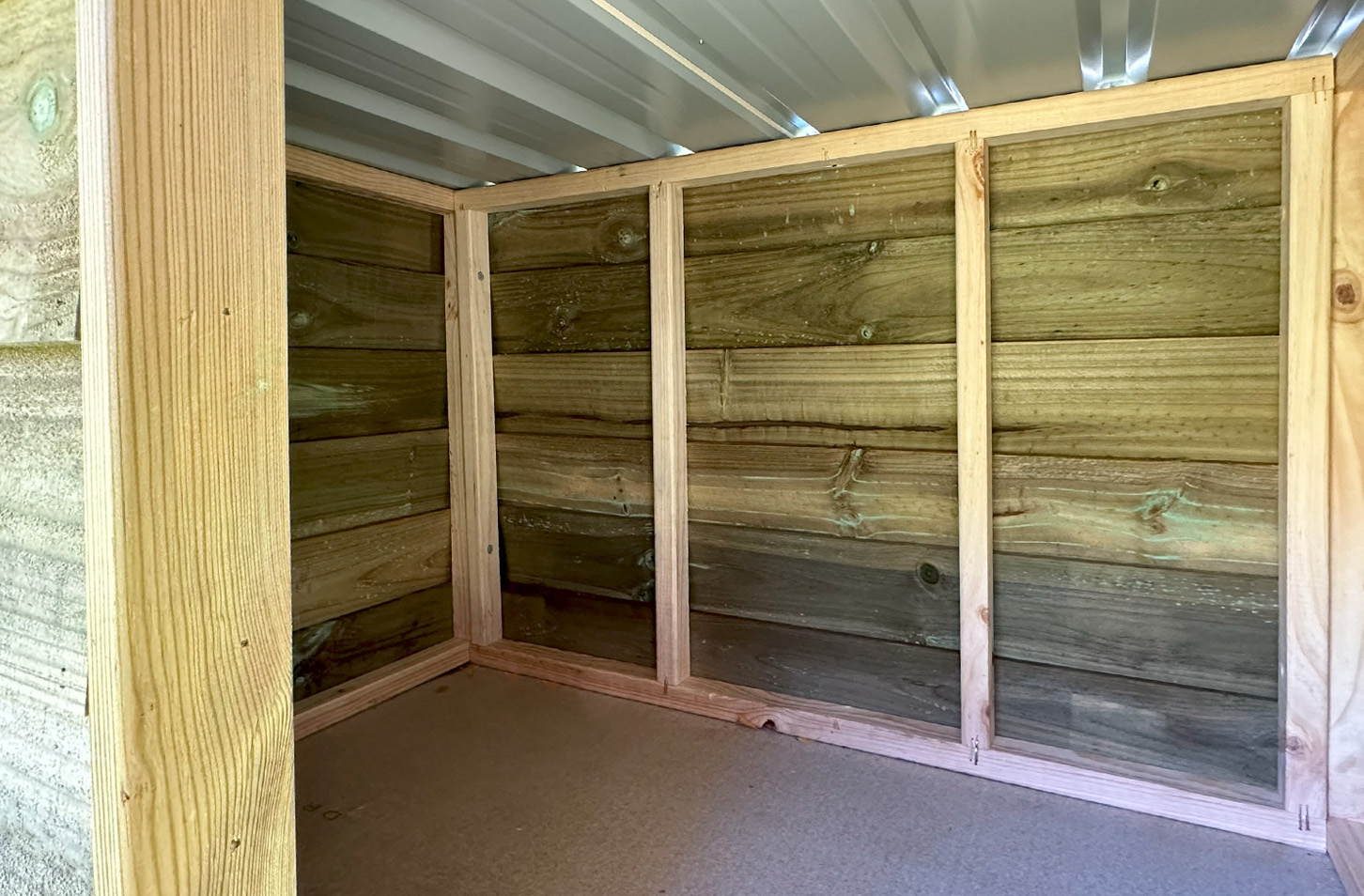 Timber Dog Kennel (Flat Roof) - SteelChief