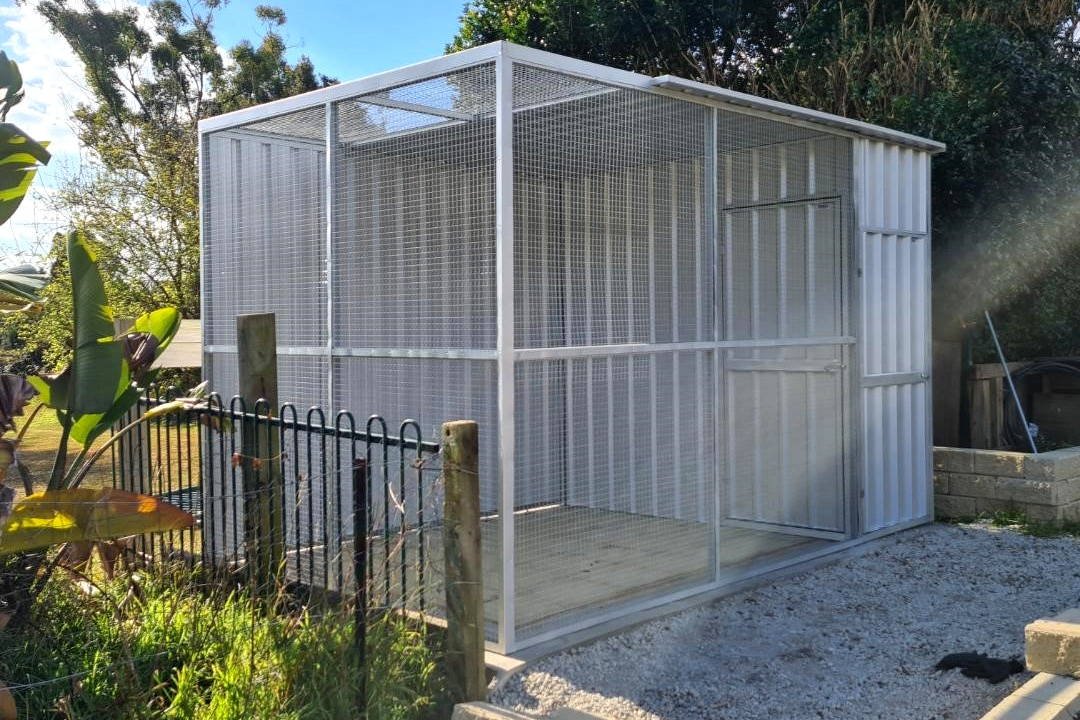 Flat Roof Bird Aviaries - Custom Made in Australia | SteelChief